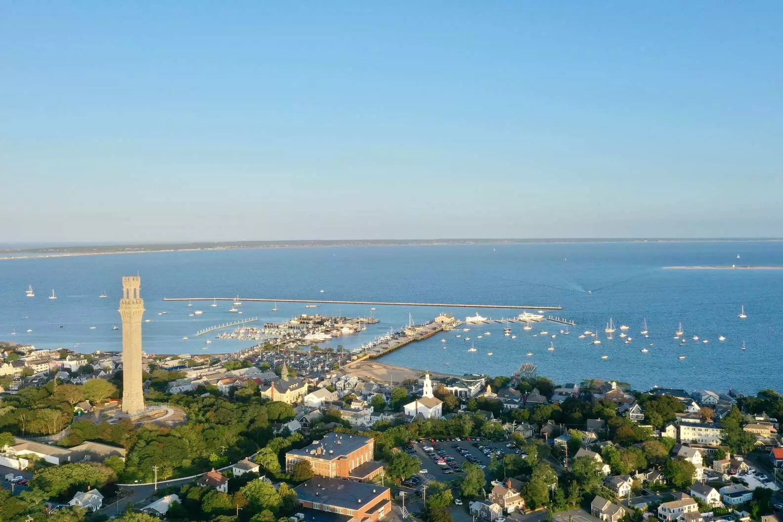 Kudo që duhet të ndaloni përgjatë autostradës Mid-Cape të Massachusetts 4968_1