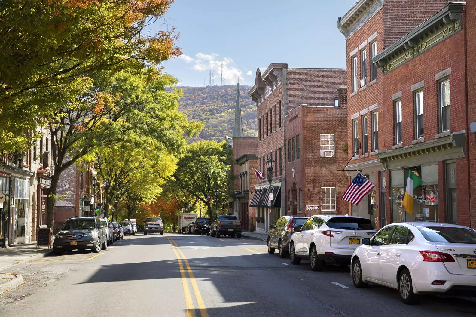 Pekan Kecil Terbaik di Upstate New York: Tempat untuk Dilawati dalam Perjalanan Jalan Raya 4978_3