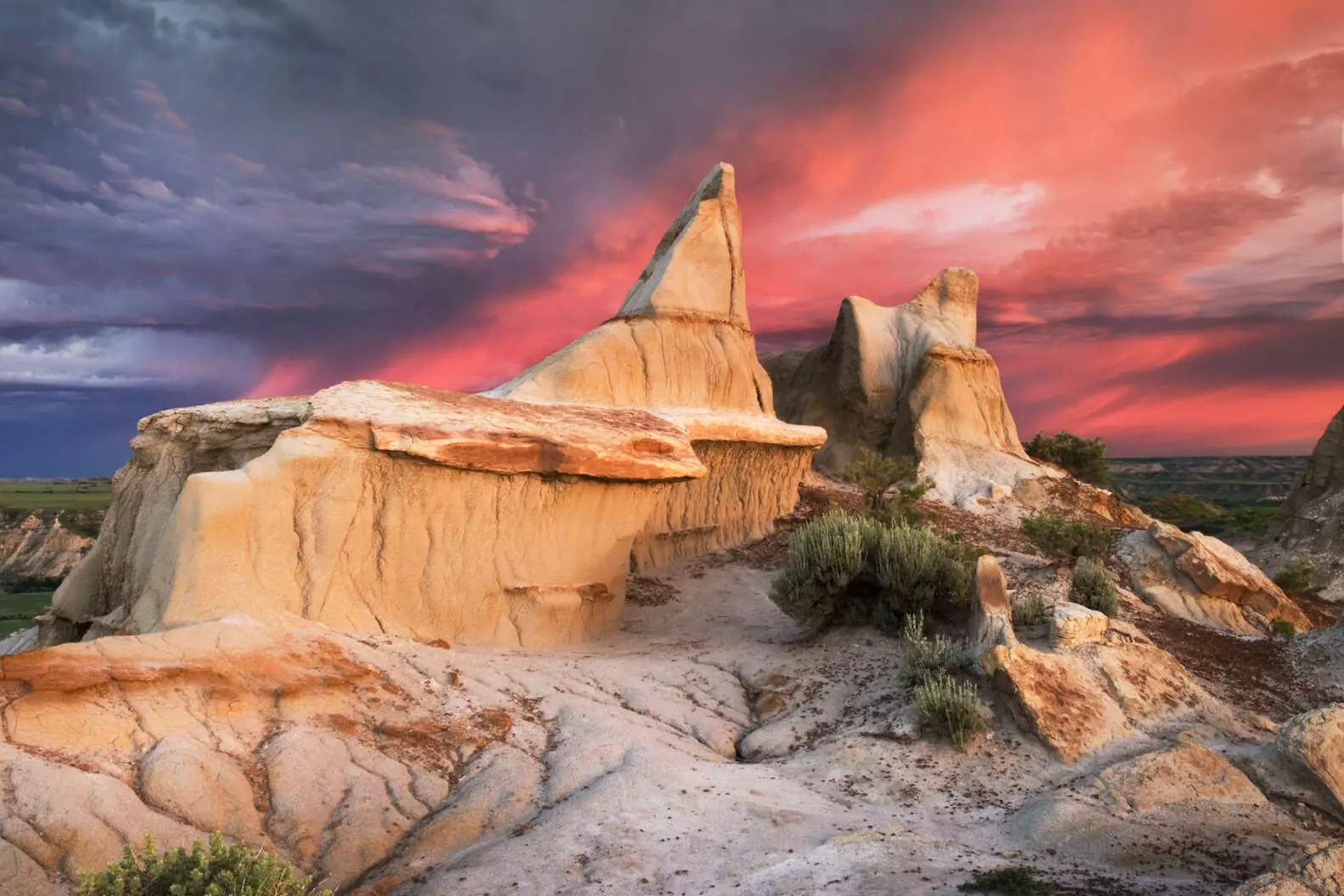 Theodore Roosevelt National Park Guide: Sebaka sa Amerika se hlokomolohuoang ka ho Fetisisa 4981_1