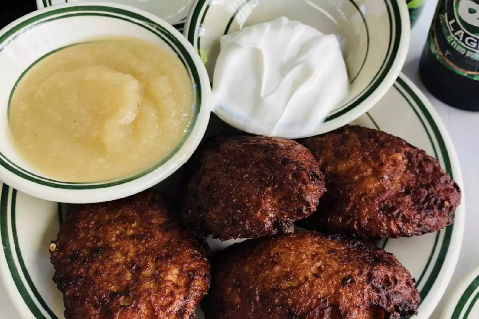 Tempat anu pangsaéna pikeun kéngingkeun Latkes pikeun Hanukkah di NYC 5467_8