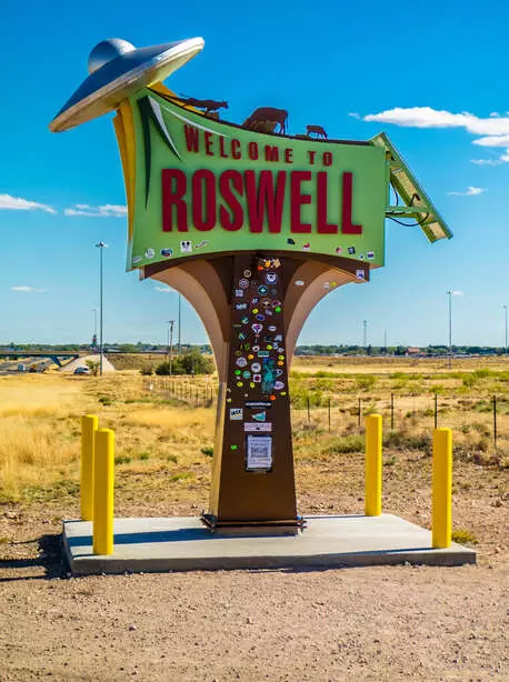 Weird Roadside Attractions hauv Nevada: Qhov chaw nres ntawm txoj kev loj 58_3