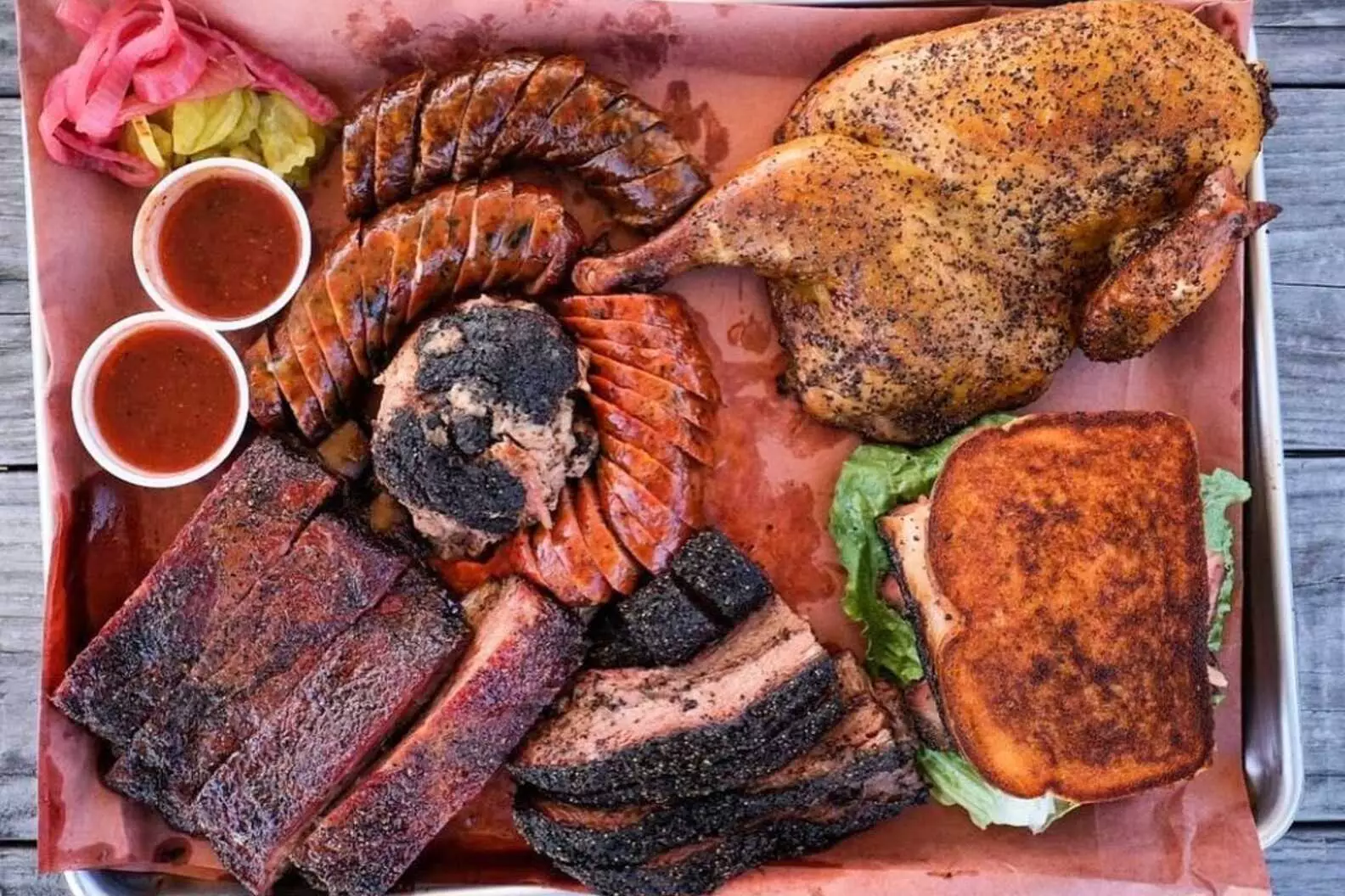 BBQ sili ona lelei i Houston: Fale'aiga Barbecue Sili e tusa ai ma Local Pitmasters 604_5