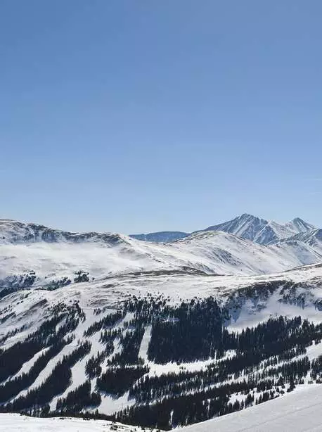 Bêste skistêden yn 'e FS: stêden mei grutte hellingen en après-ski-sênes 668_3