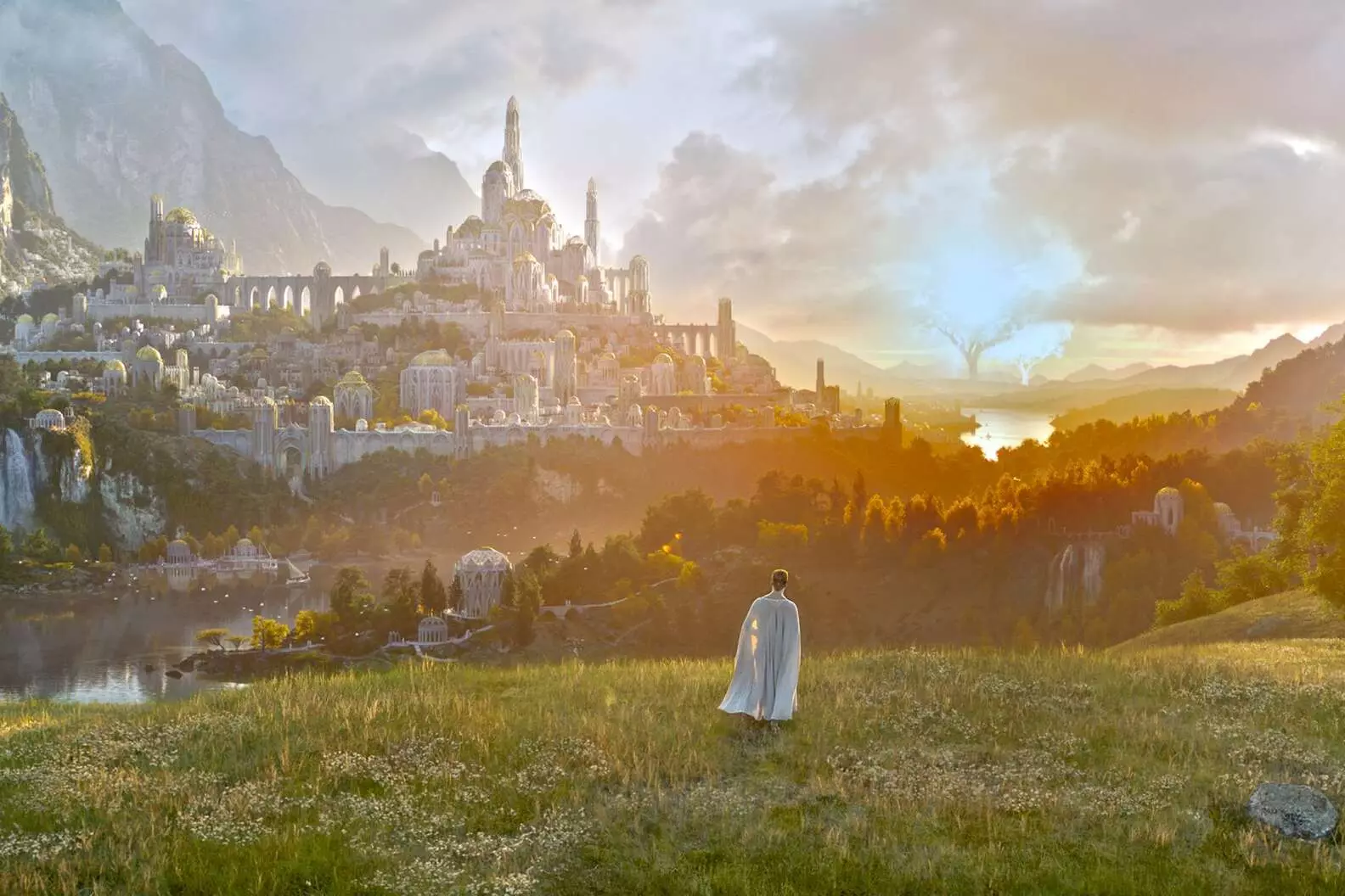 Lord of the Rings Amazon Series: Release Date, Cast & What We Know 693_2