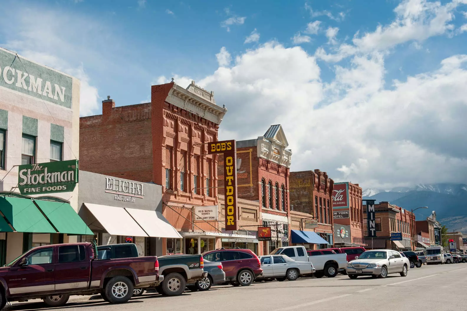 Ziyarar Livingston, Montana: Inda Za Ku Dakata, Abin da Za A Ci & ƙari 855_1