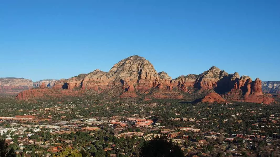 Coolaste småstäderna i Arizona: platser värda att köra och städer att besöka