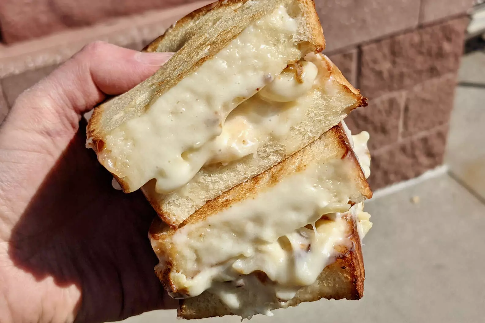 Panera Grilled Mac & Cheese Sandwich- ပစ္စည်းအသစ်က ဘယ်လိုအရသာရှိလဲ။ 9148_1