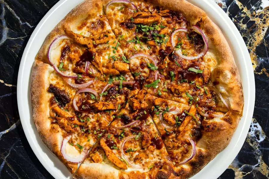 Ako pizza v kalifornskom štýle zmenila pizzu v Amerike